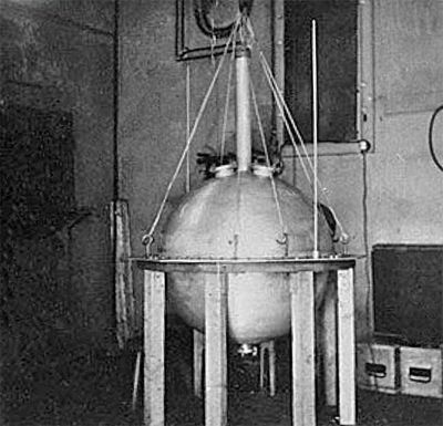 Germany’s atomic bomb project WW2 – Military Battle Zone